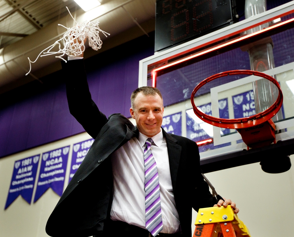 Gopher Hoops Hire of John Tauer Screams with Logic, But… – David Shama ...